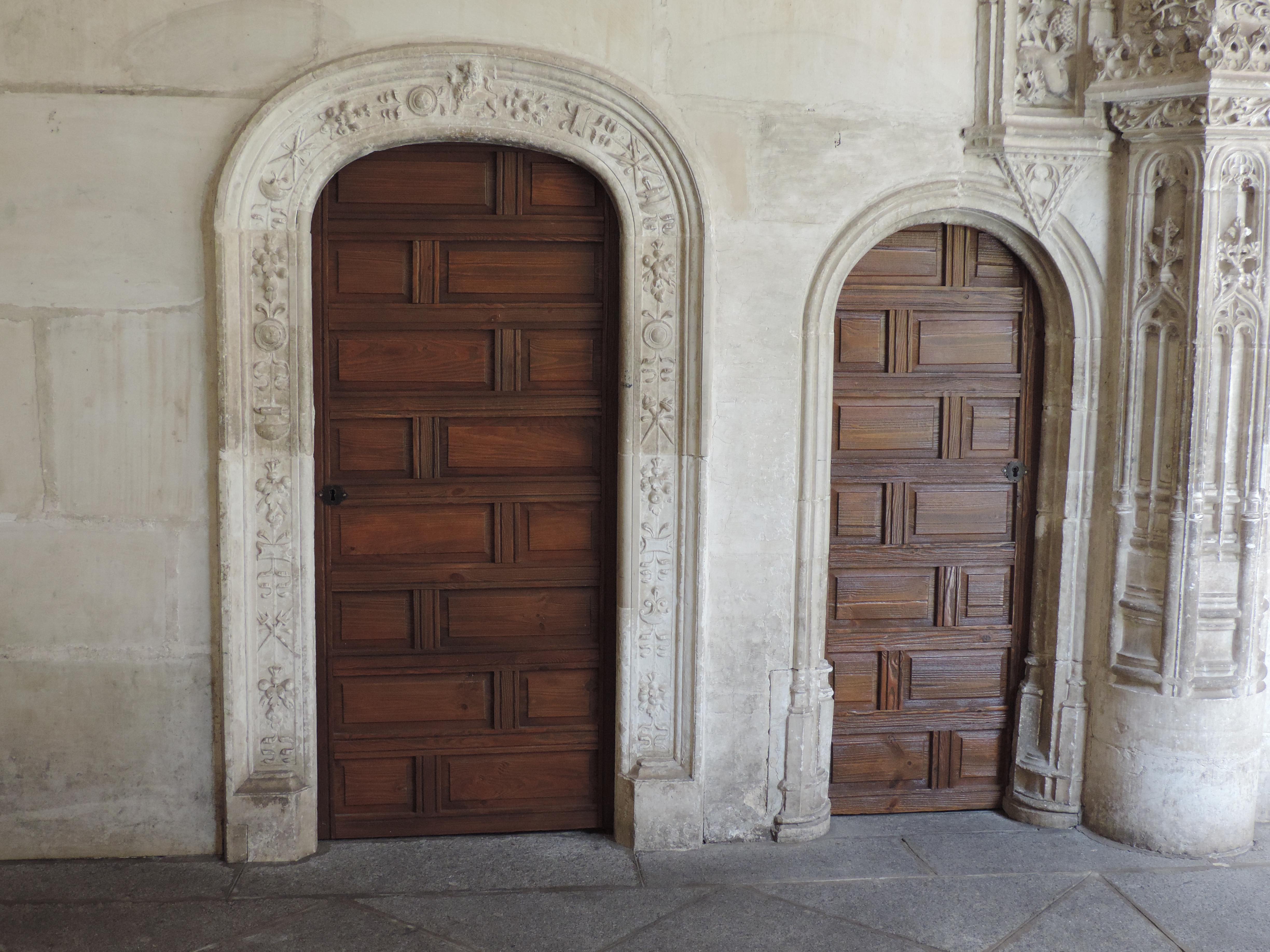 Big door, little door | Heroes Not Zombies